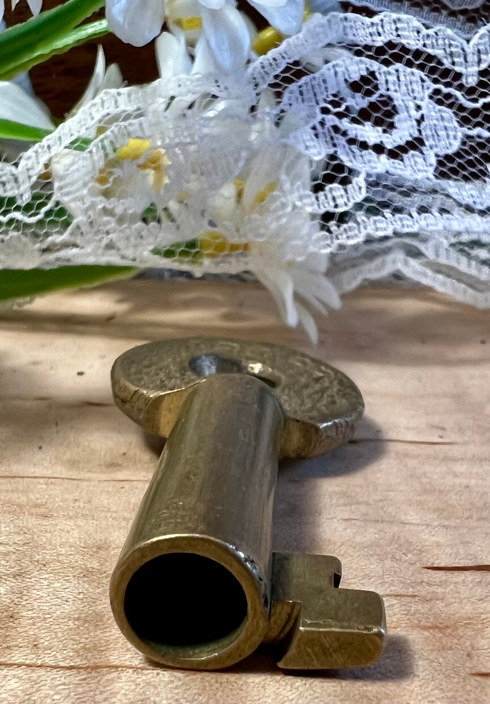 Antique Original Penn Central PCRR Adlake Brass Barrel Railroad Lock ...