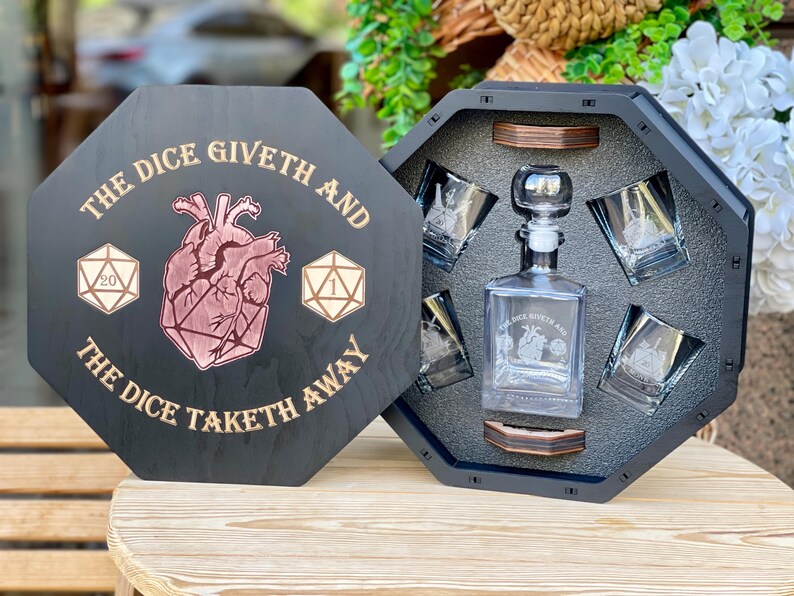 Dungeon Master Whiskey Set, Dnd Gift, Christmas Gift, Personalized ...
