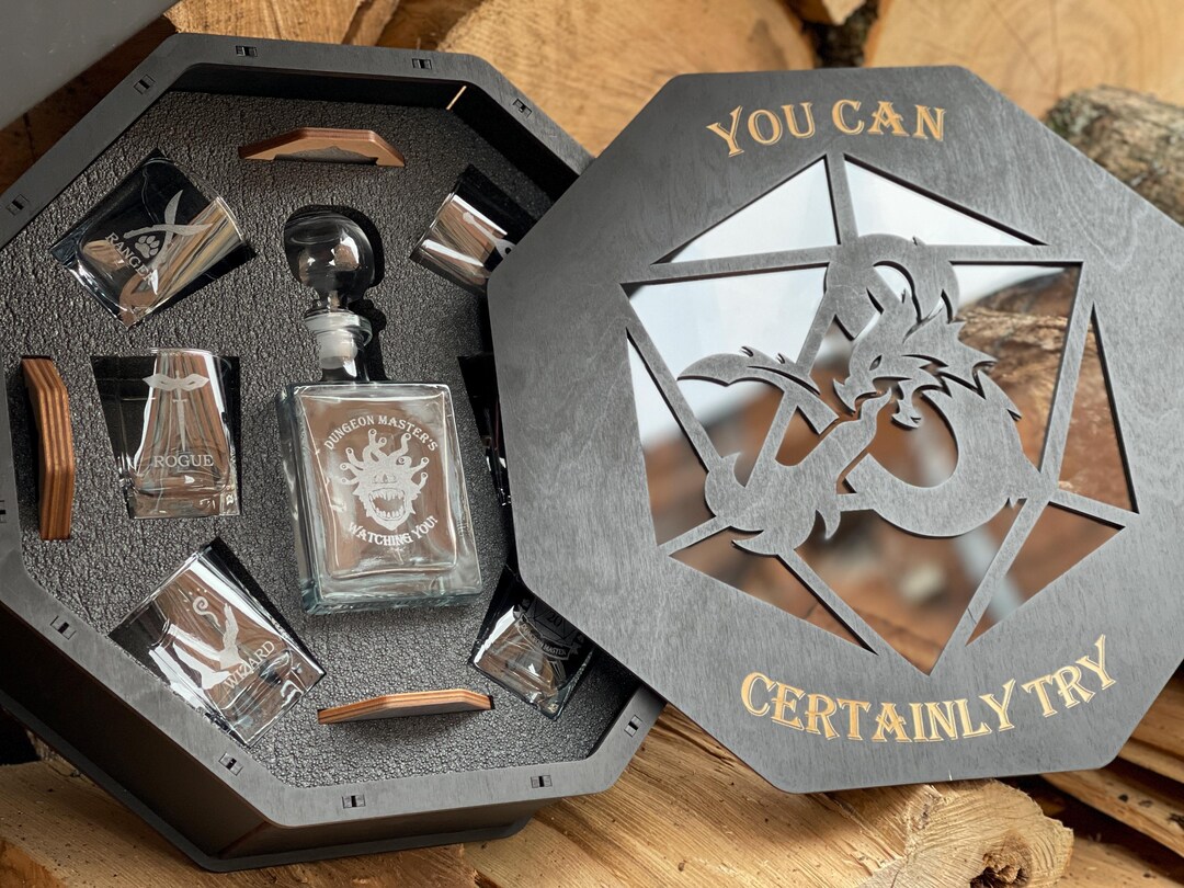 Dangeon Master Whiskey Decanter Set, Dnd Gifts, Personalized Glass ...