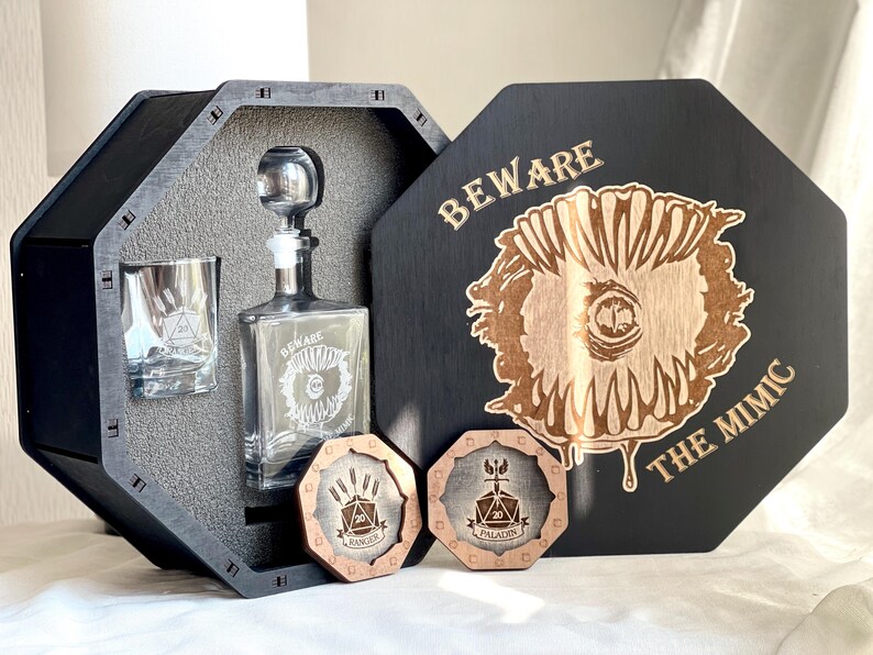 Engraved Whiskey Decanter, Dnd Whiskey Set, Personalized Whiskey ...