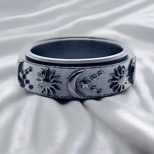 Fidgeting Moon Spinner Ring, Spinner Ring, Moon Ring, Custom Engraved ...