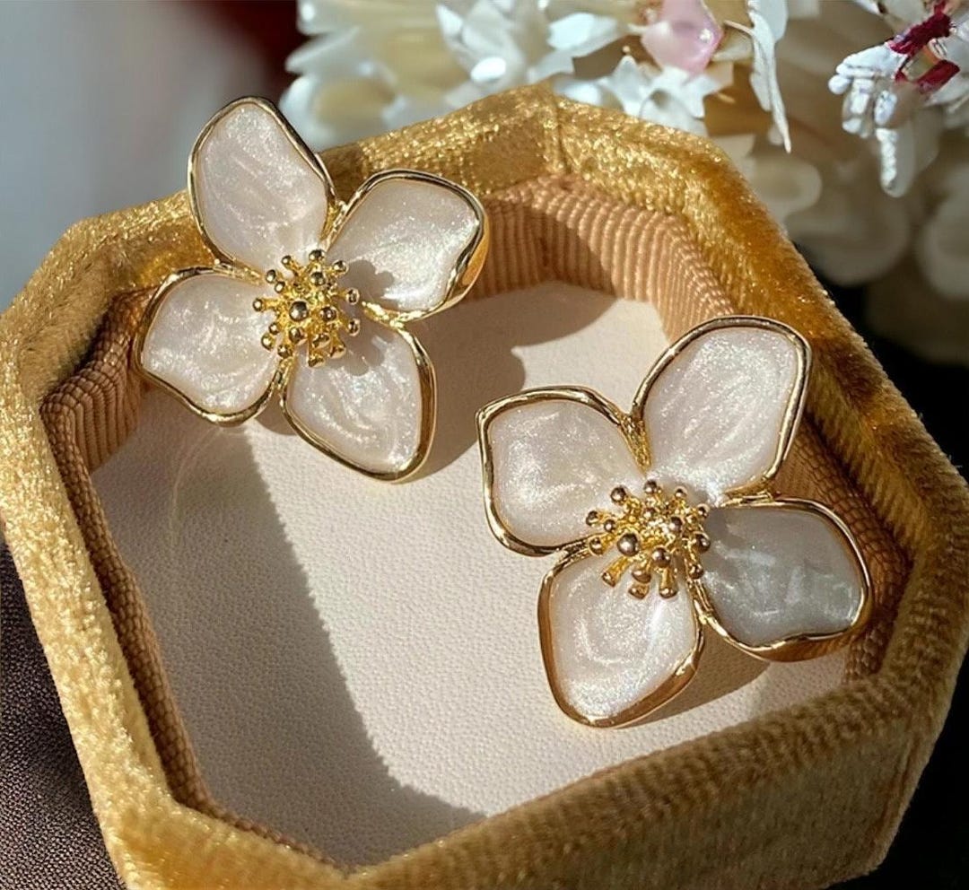 Cool Mother Of Pearl Flower Earrings Photos