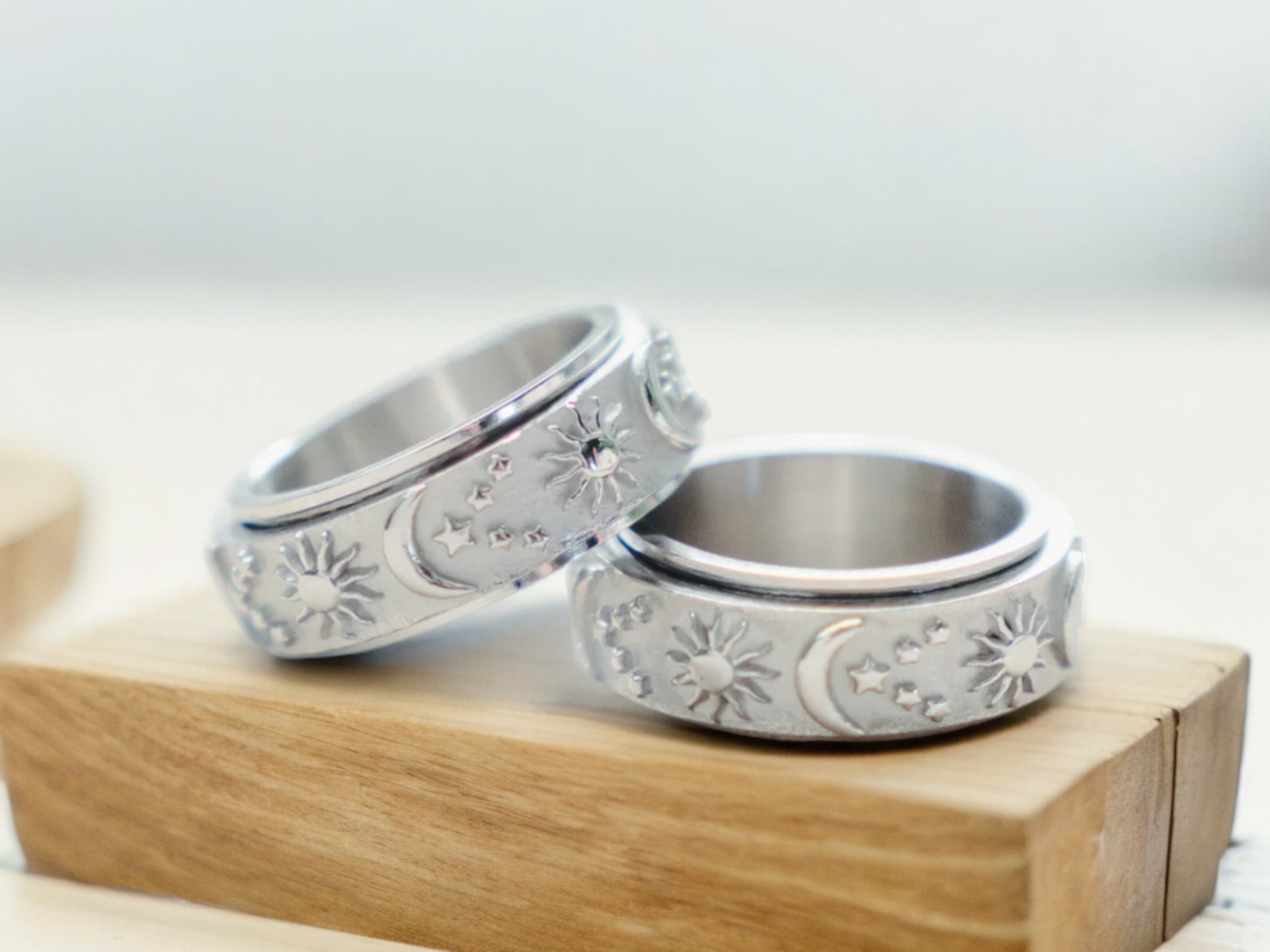 Fidgeting Moon Spinner Ring, Spinner Ring, Moon Ring, Custom Engraved ...