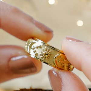 Fidgeting Moon Spinner Ring, Spinner Ring, Moon Ring, Custom Engraved ...