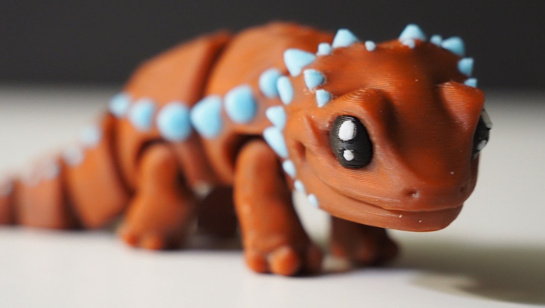 Mini Bearded Dragon (brown With Blue Spikes) Designed by Matmire Makes ...