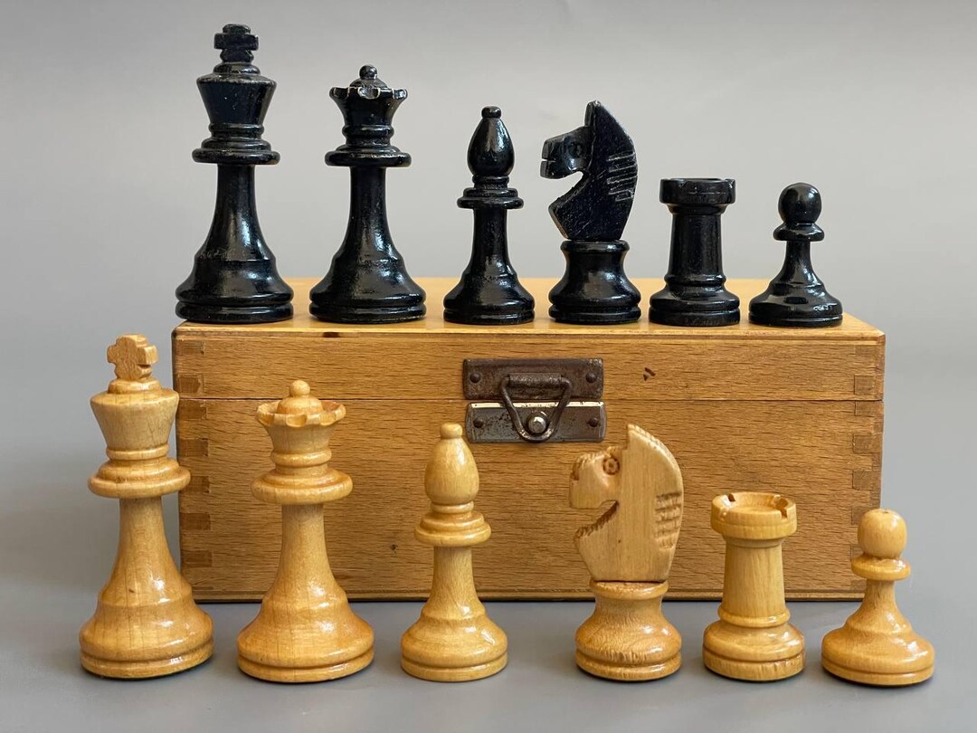 Wood Beautiful Chess Large Chess Pieces Wooden Chess Gifts Chess Box ...