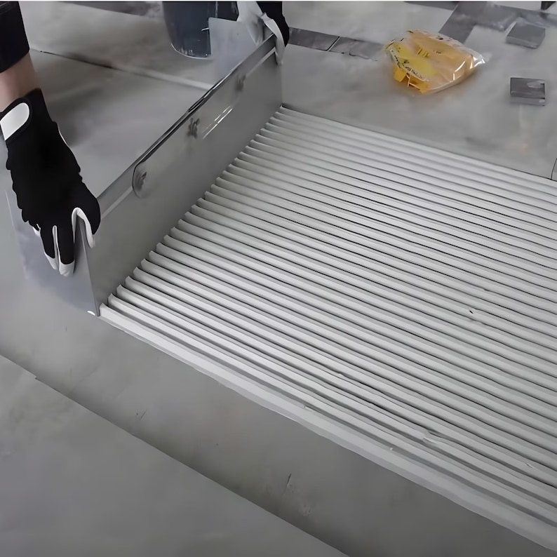 Adjustable Stainless Steel Trowel Box With Teeth 12x12mm/0.47" for ...