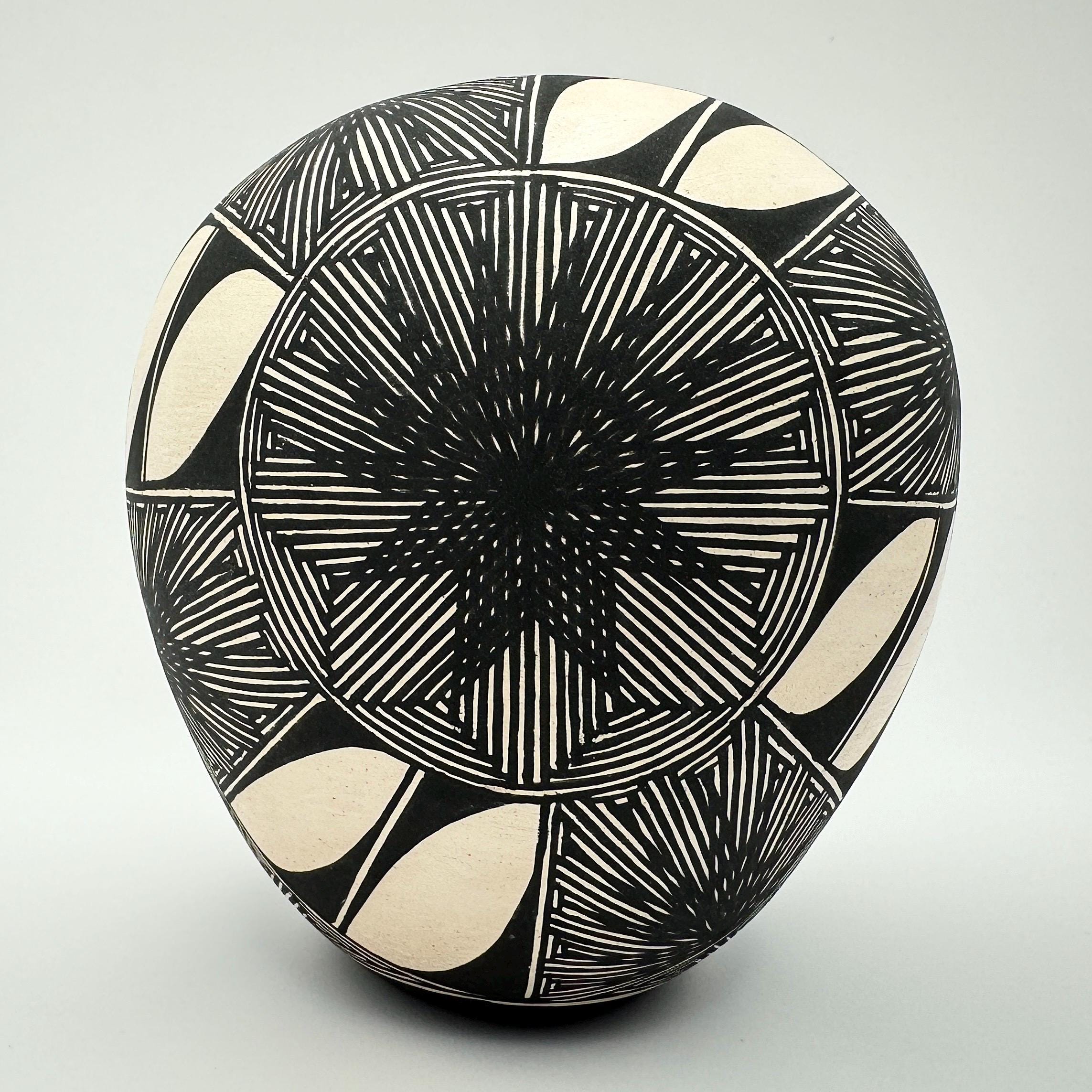 Acoma Pueblo Handmade Hand Painted Bear Paw Eyes Pottery Native ...