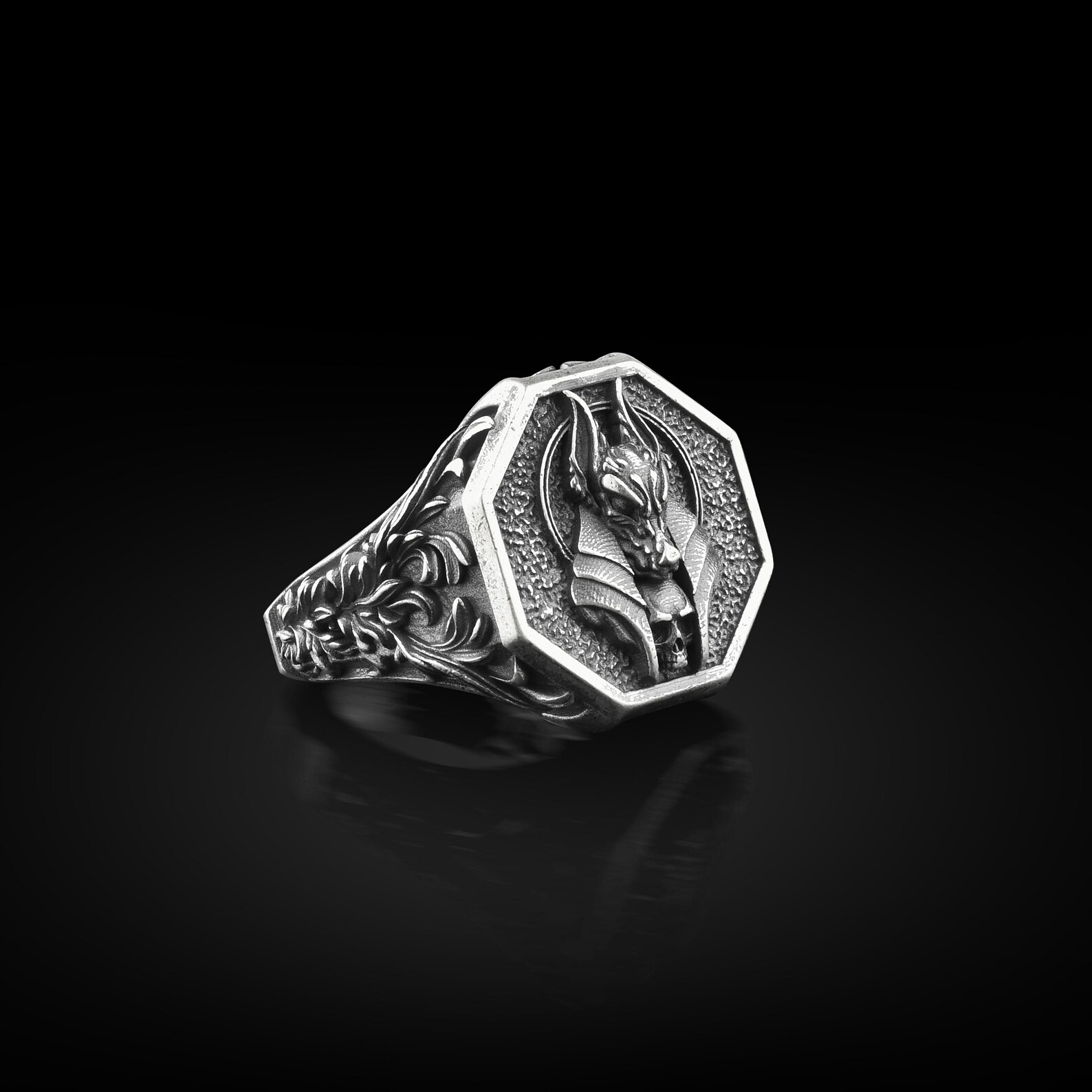 Seth Egyptian Goddess Signet Ring in 925 Silver, Engraved Gothic Ring ...