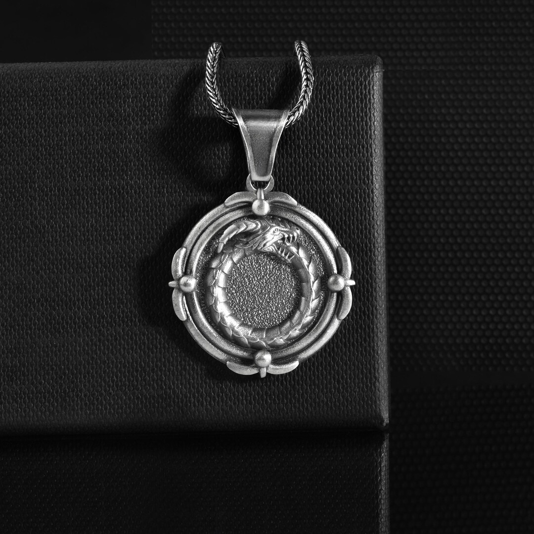 Horned Ouroboros Dragon 925K Silver Men Necklace, Dragon Eating Its Own ...