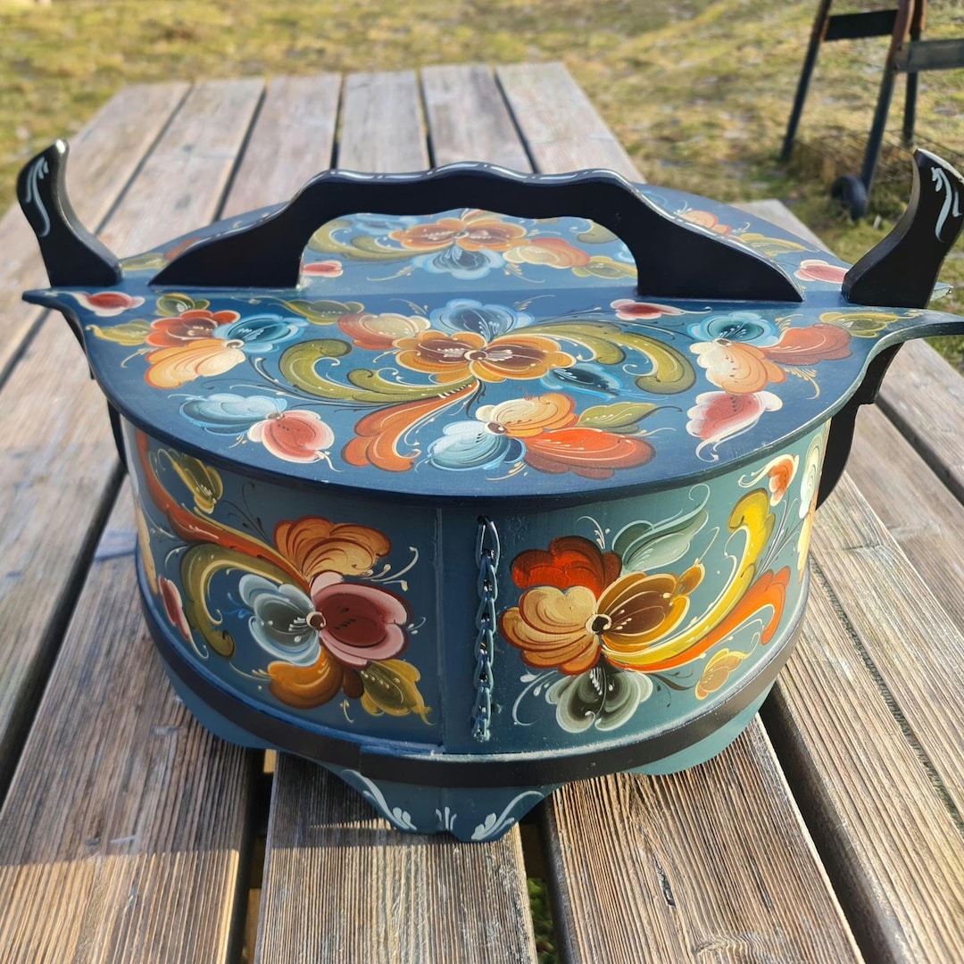 Norwegian Bentwood Rosemaling Cake TINE. Rose Painted. Scadi Folk Art ...