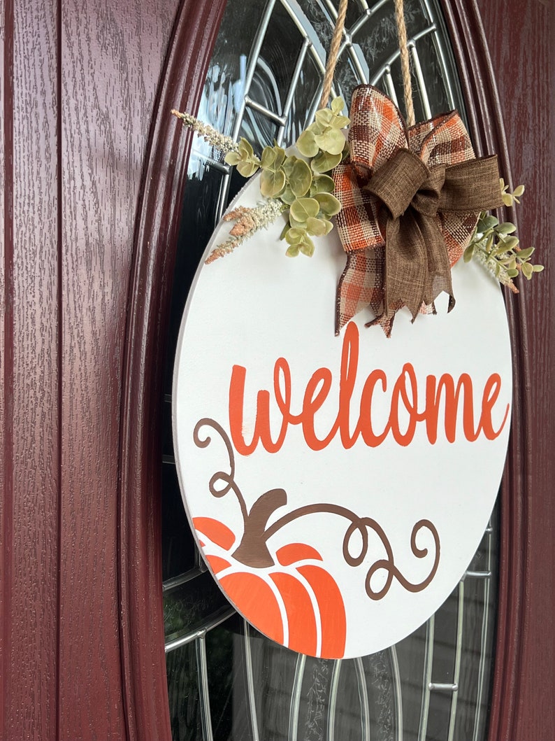 Welcome Pumpkin Fall Door Hanger: Seasonal Autumn Decor - Etsy