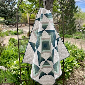 Printed Percussion Quilt Pattern - Baby, Throw, Queen and King - Etsy