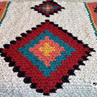Aztec Throw Pillow Crochet Pattern - Etsy Canada