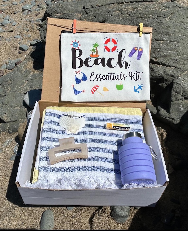 Summer Beach Gift Box: Cotton Towel, Water Bottle & Bracelet - Etsy