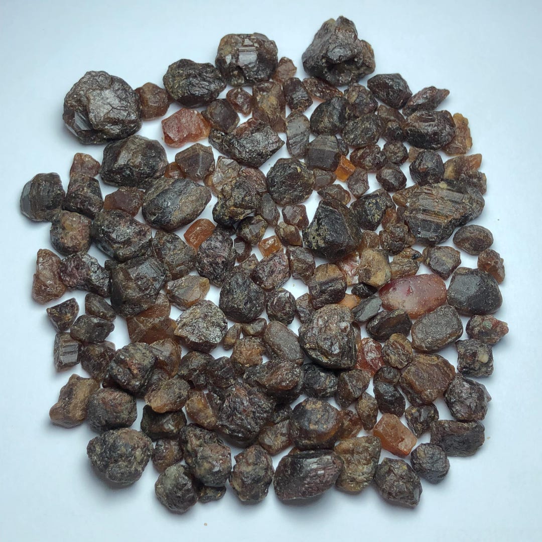750 Carat Natural Rare Parisite Rough Lot From Zagi Mountain, KPK ...