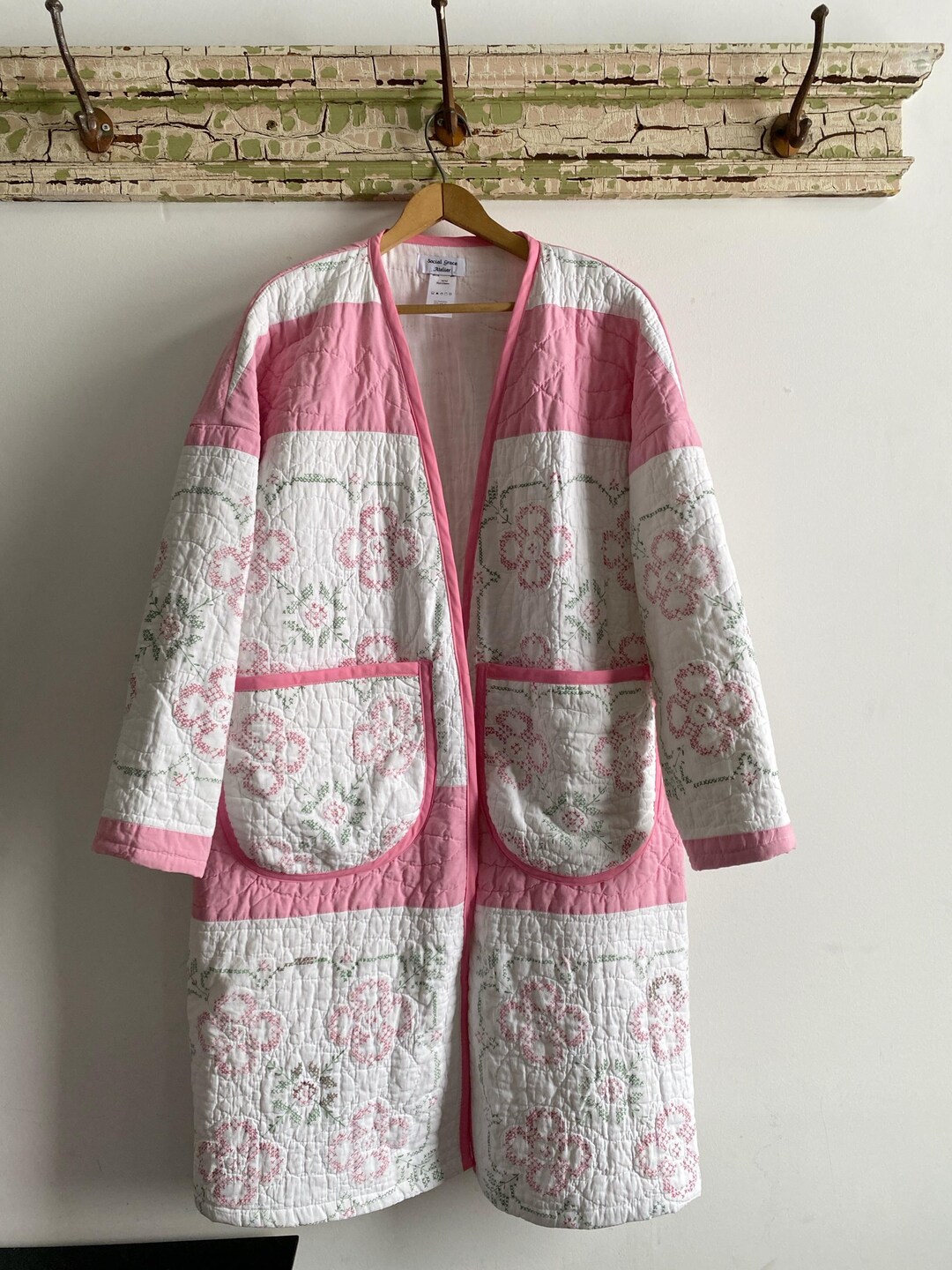 Quilted Repurposed Pink Floral Blanket Robe Small/medium - Etsy