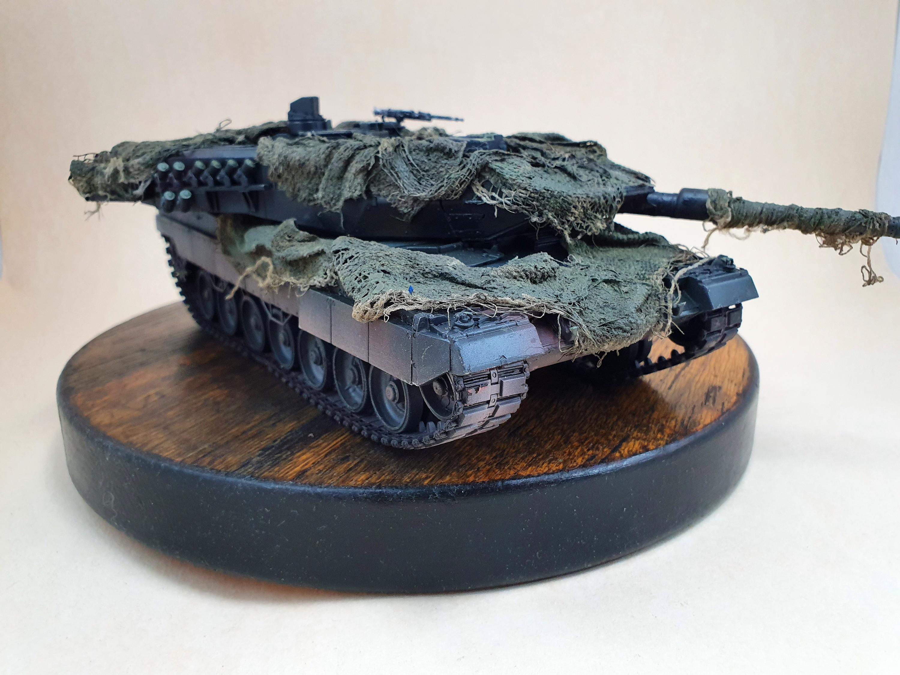 Leopard 2 A6 1:35 Scale Model - Etsy