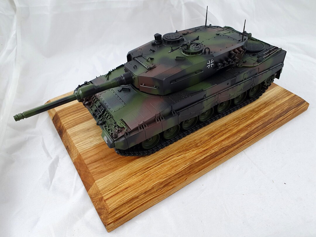 Leopard 2 A4 1:35 Scale Model - Etsy