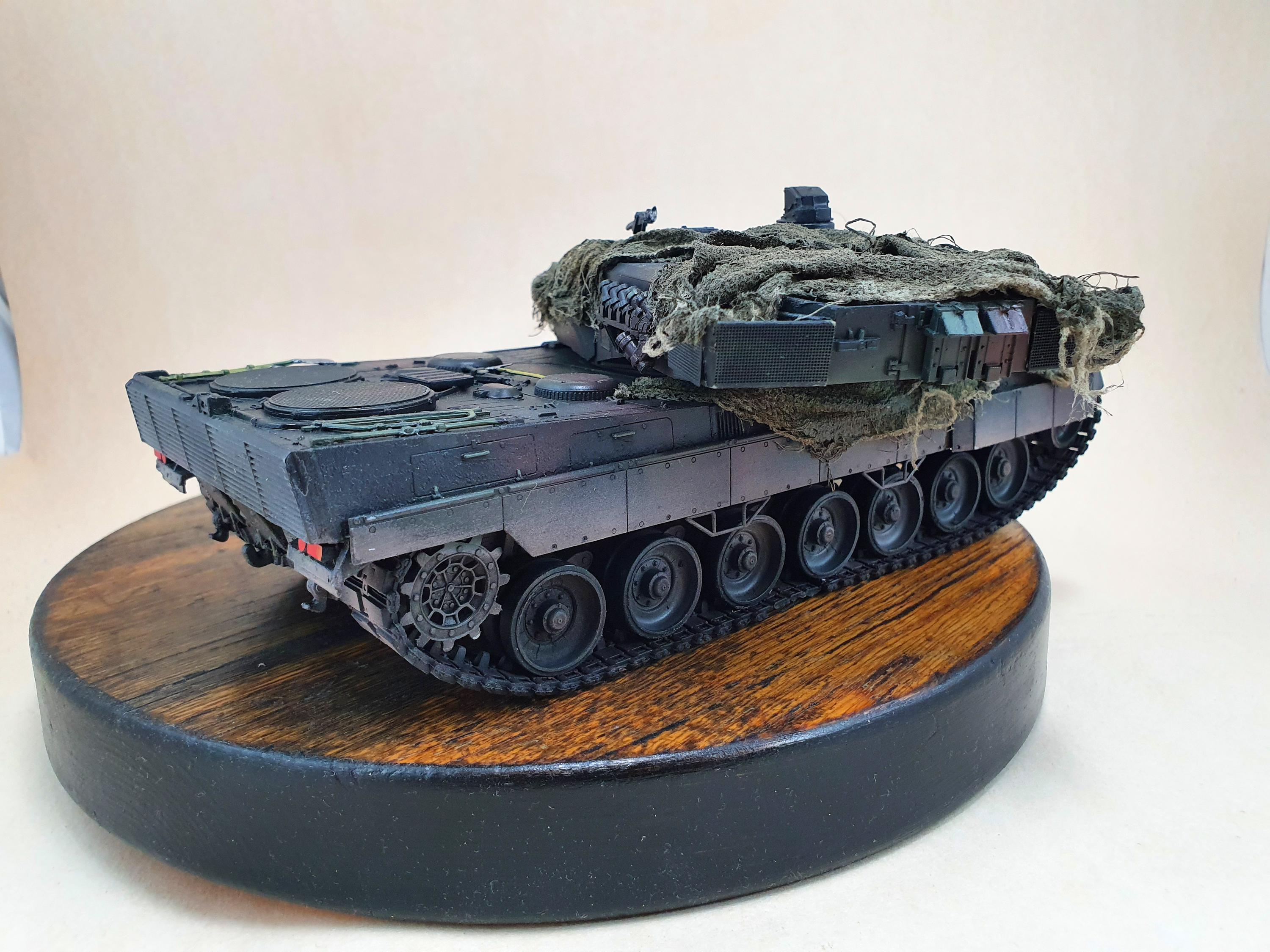 Leopard 2 A6 1:35 Scale Model - Etsy