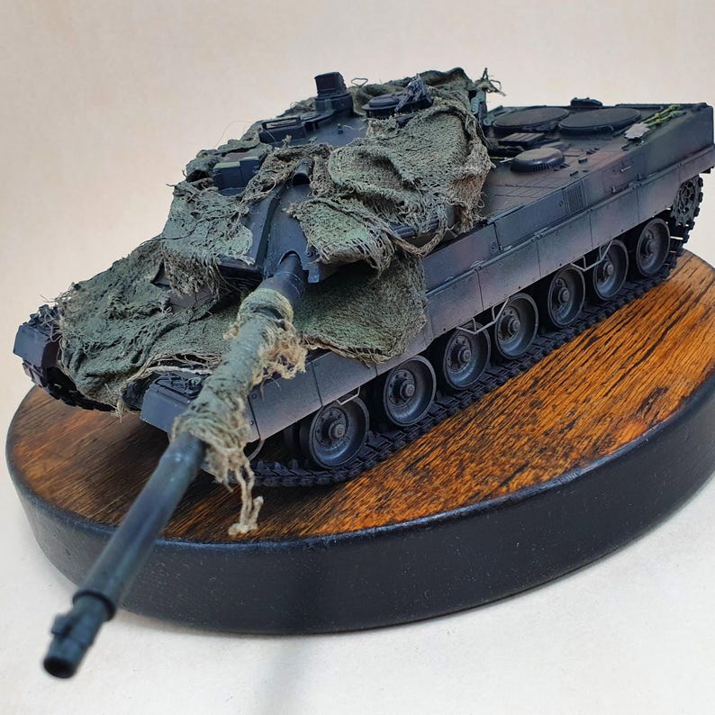 Leopard 2 A6 1:35 Scale Model - Etsy