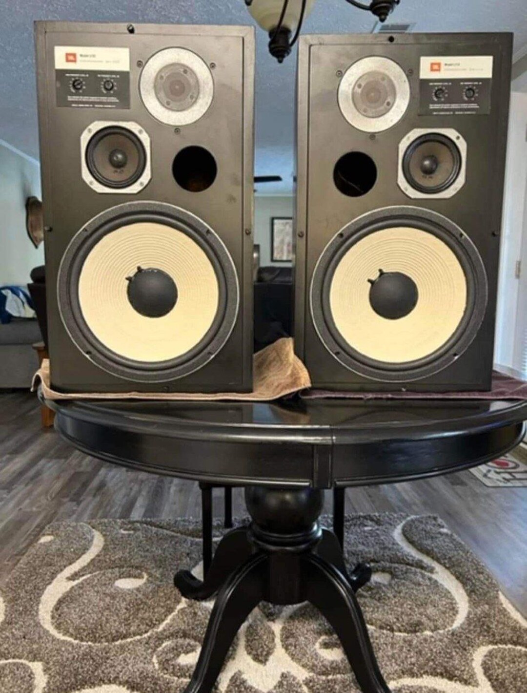 Audio Legends Restored: Vintage JBL L112 Elevate Your Listening ...