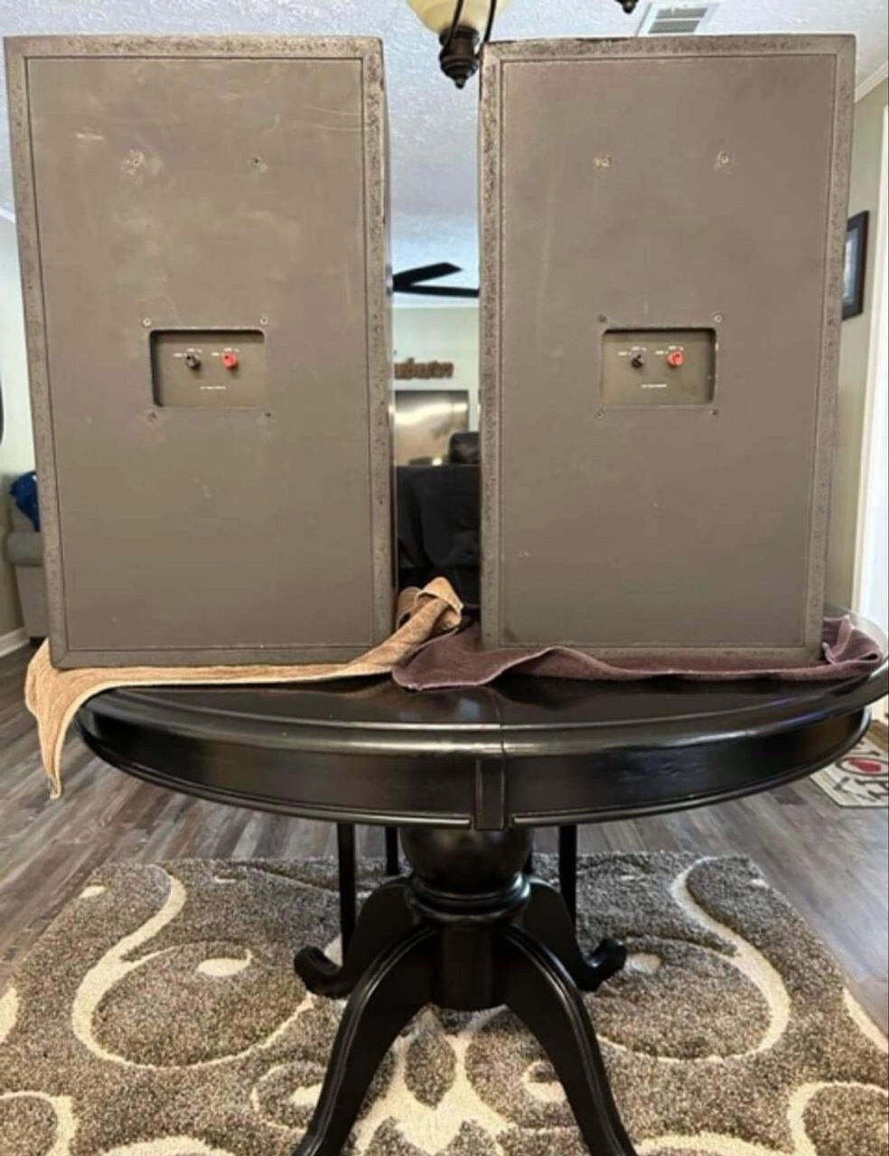 Audio Legends Restored: Vintage JBL L112 Elevate Your Listening ...