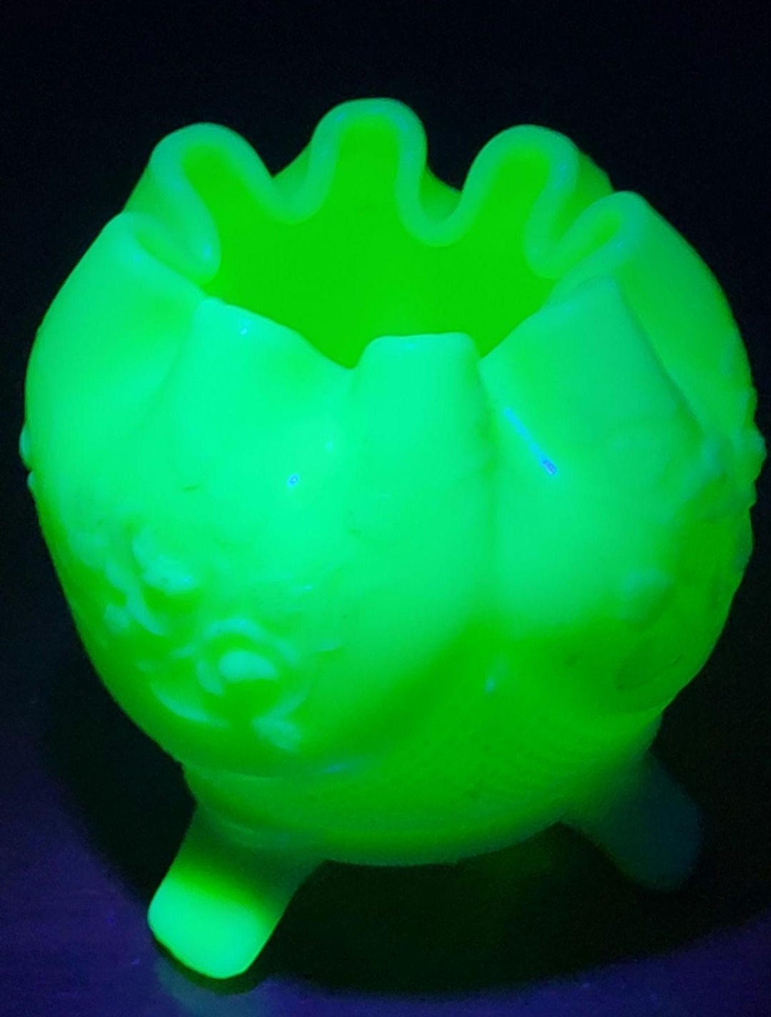 NORTHWOOD Custard Uranium Glass Rose Bowl. Ug. Finecut & Roses 3-footed ...