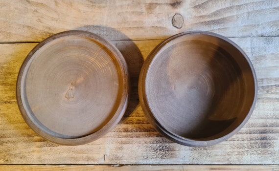 Old round wooden box - Gem