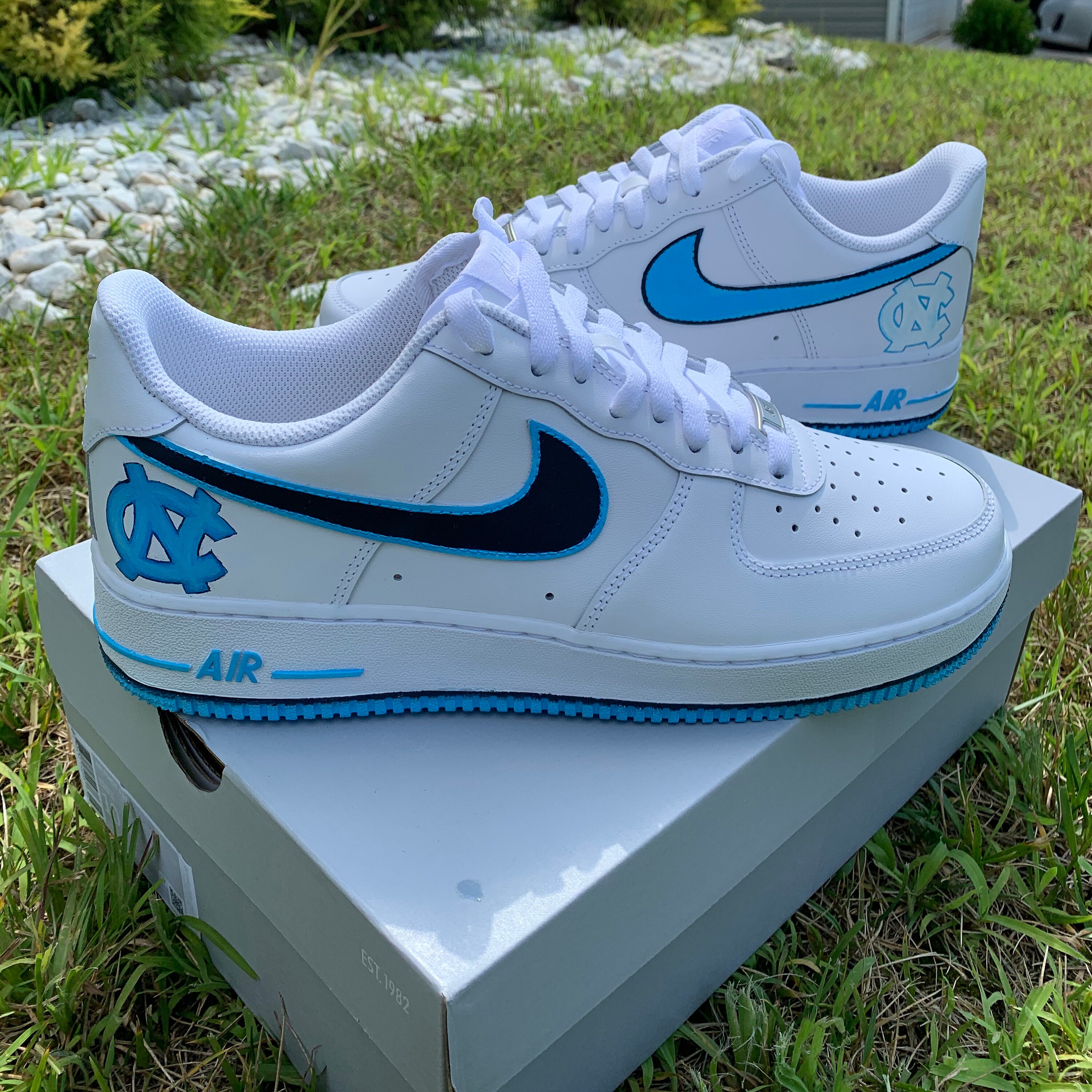UNC Tarheel College Basketball Custom Handpainted Sneaker - Etsy
