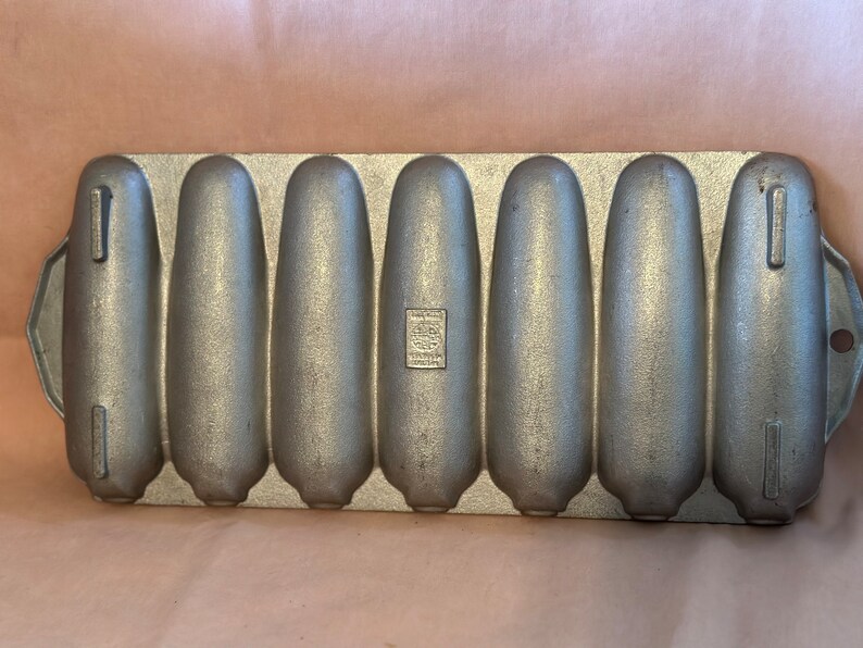 Vintage Cast Iron or Cast Aluminum Corn Bread Pan, Antique Bread Pan ...