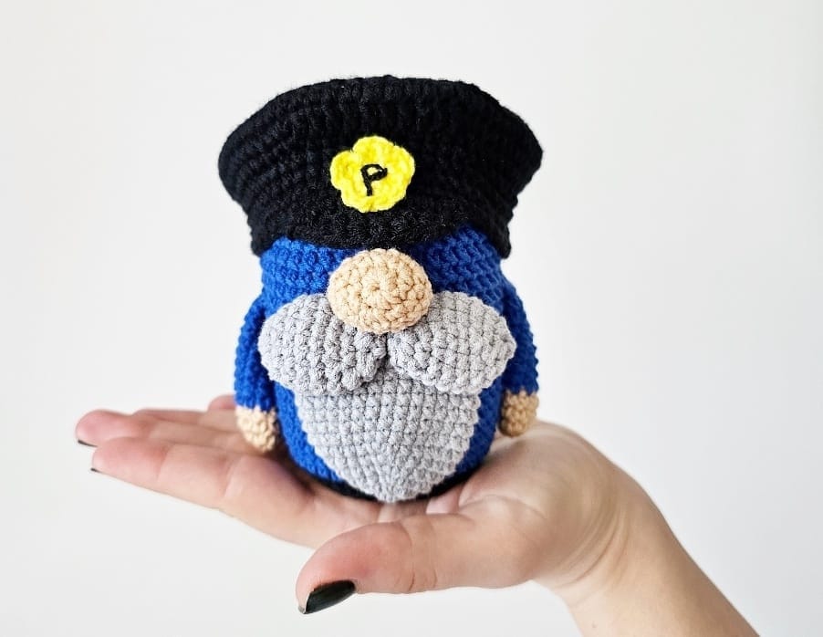 Police Officer Gnome, Crochet Gnome, Gnome Amigurumi, Gnome Crocheting ...