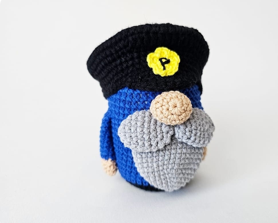 Police Officer Gnome, Crochet Gnome, Gnome Amigurumi, Gnome Crocheting ...