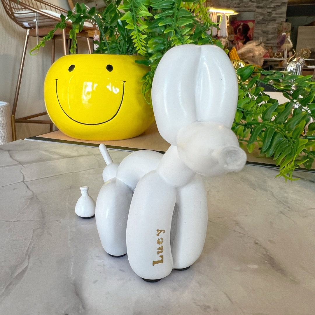Personalized Pooping Dog Sculpture,white Baloon Dog Name Statue Home ...
