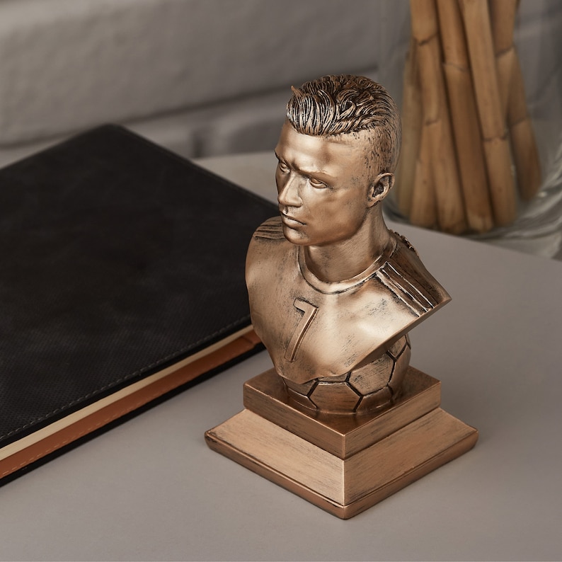 CRISTIANO RONALDO BUST Statue Figurine Sculpture Legendary Soccer ...