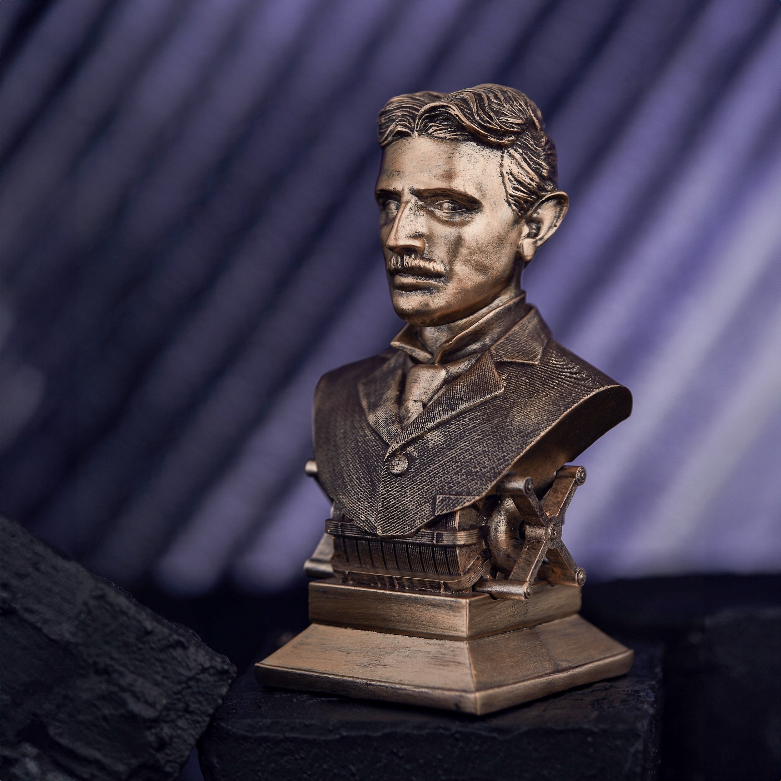 NIKOLA TESLA Bust Statue Figurine Sculpture Legendary Inventor With AC ...