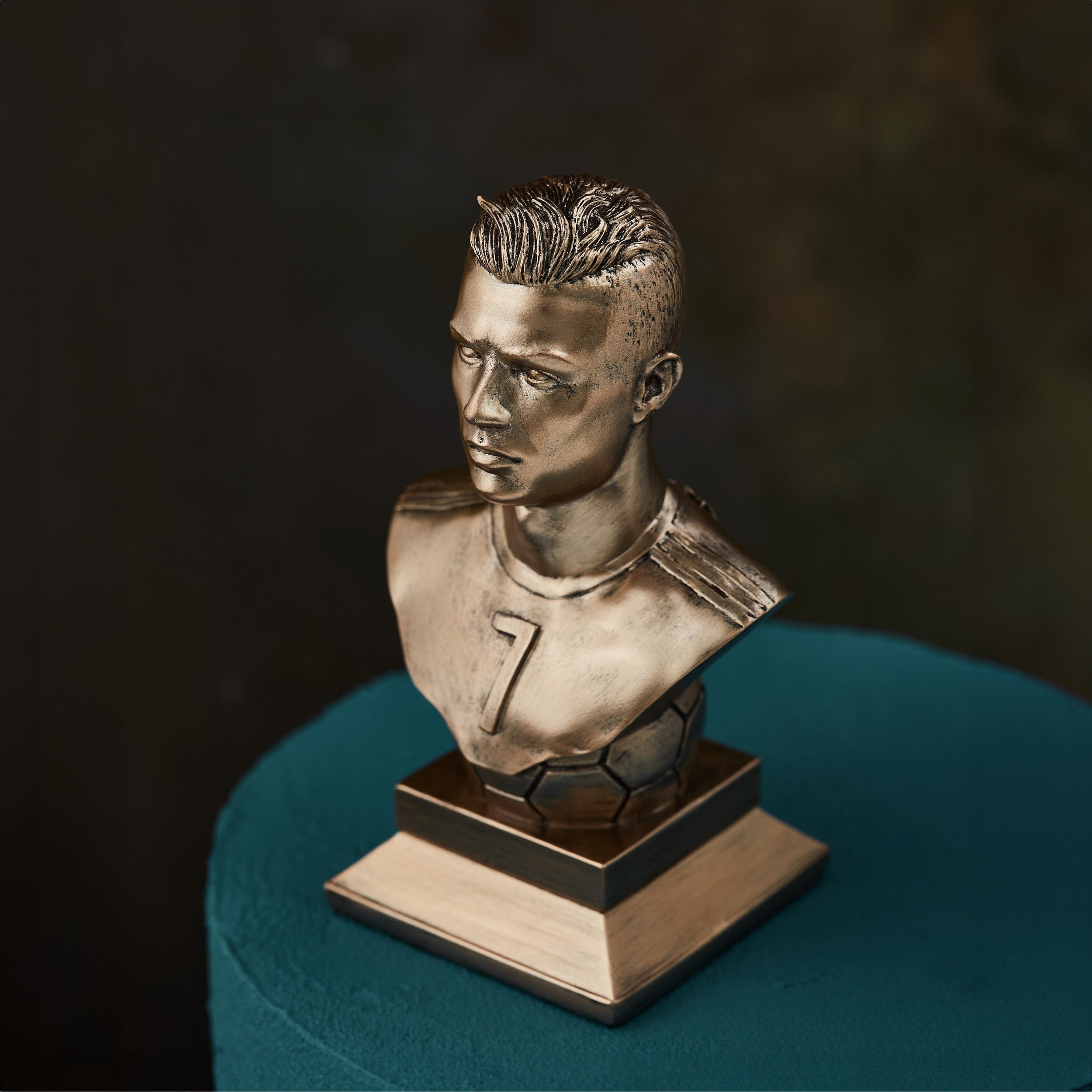 Cristiano Ronaldo CR7 Bust – Hand-painted Polyresin Sculpture - Etsy