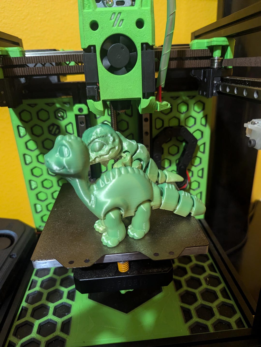 Mini Fidget Long Neck Toy Articulated Brontosaurus Dinosaur Sauropod ...