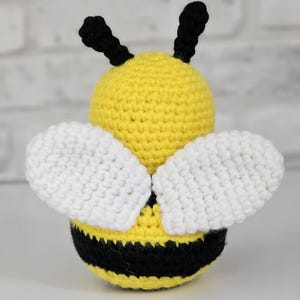 LOW-SEW Positive Bee Crochet Pattern - Amigurumi - Etsy