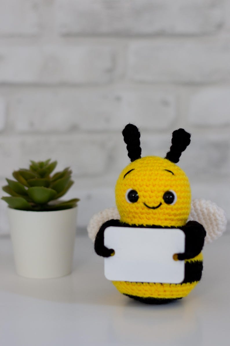 LOW-SEW Positive Bee Crochet Pattern - Amigurumi - Etsy