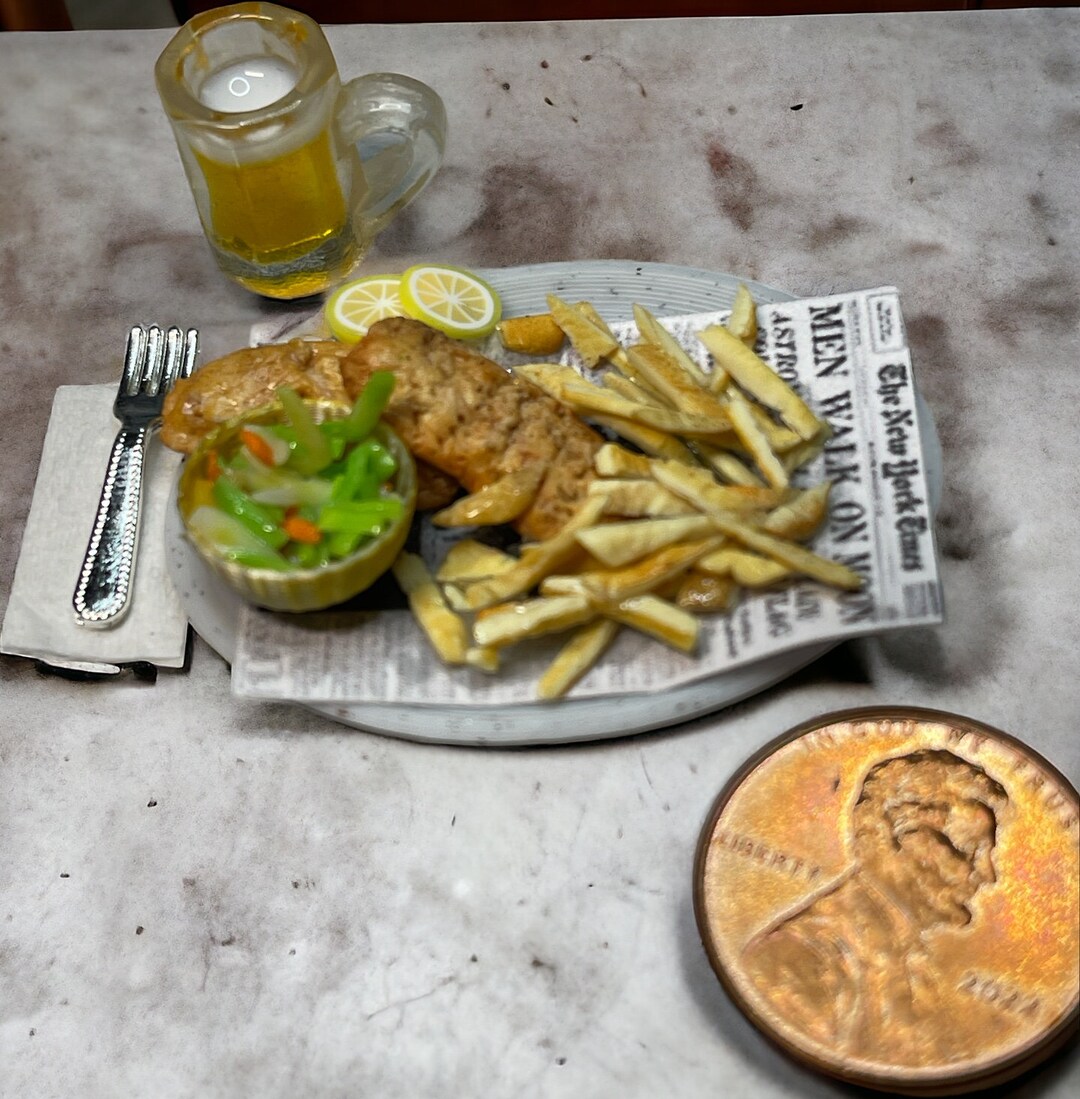 Dollhouse Miniature Fish and Chips Dinner: 1/12 Scale - Etsy