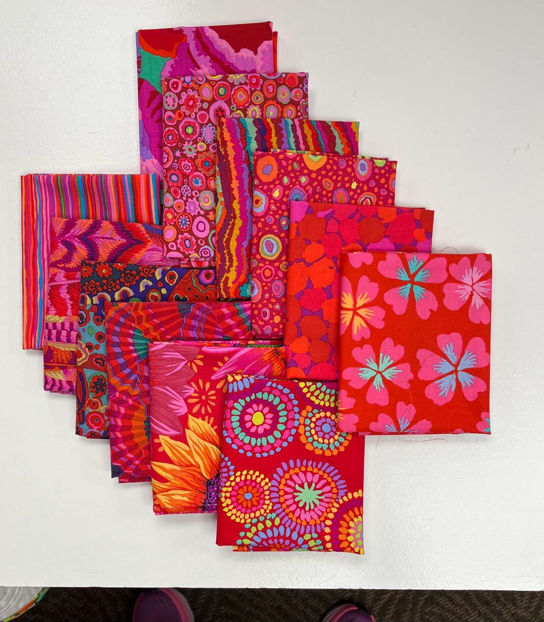 10 Kaffe Fassett RED Fat Quarter Bundle - Etsy