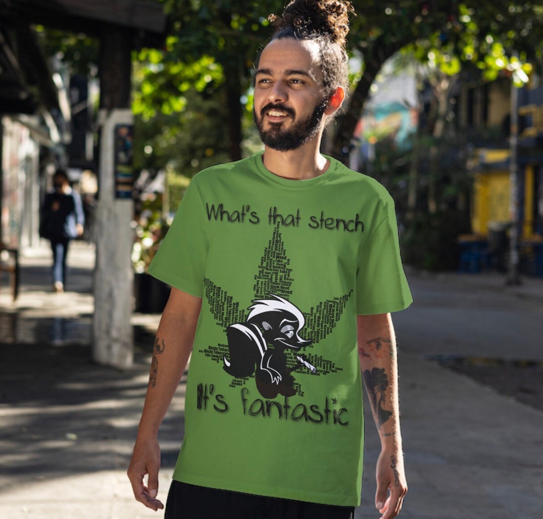 Skunk Graphic Tee: 'what's That Stench' Unisex Cotton T-shirt - Etsy