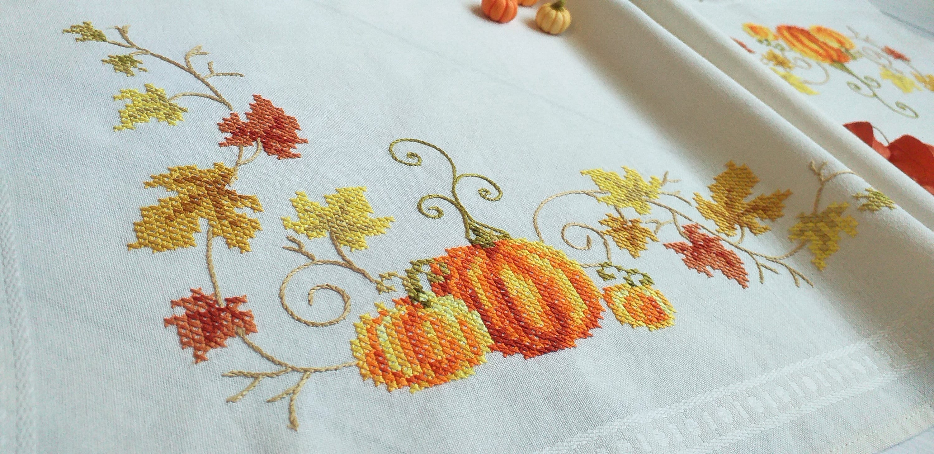 Hand Embroidered Table Runner Pumpkin ,autumn Tablecloth,hand ...