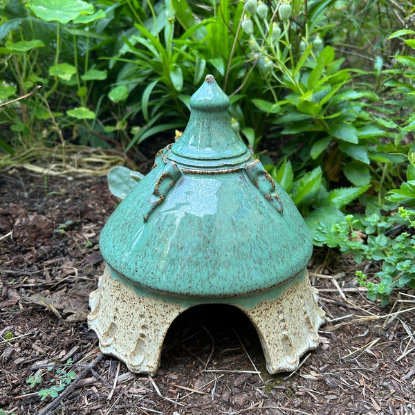 Toad House - Etsy