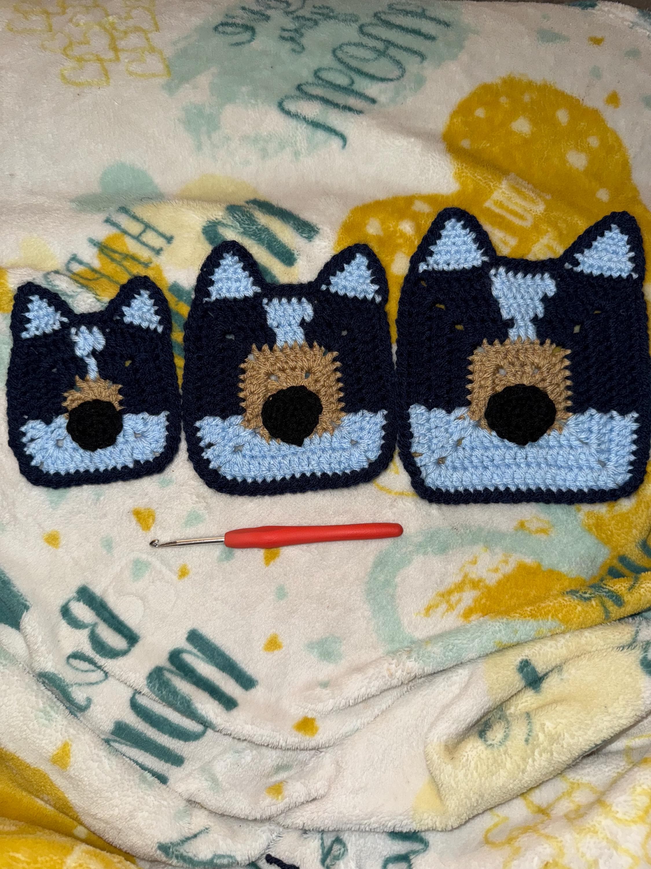Blue Dog Granny Square PATTERN *3sizes - Etsy