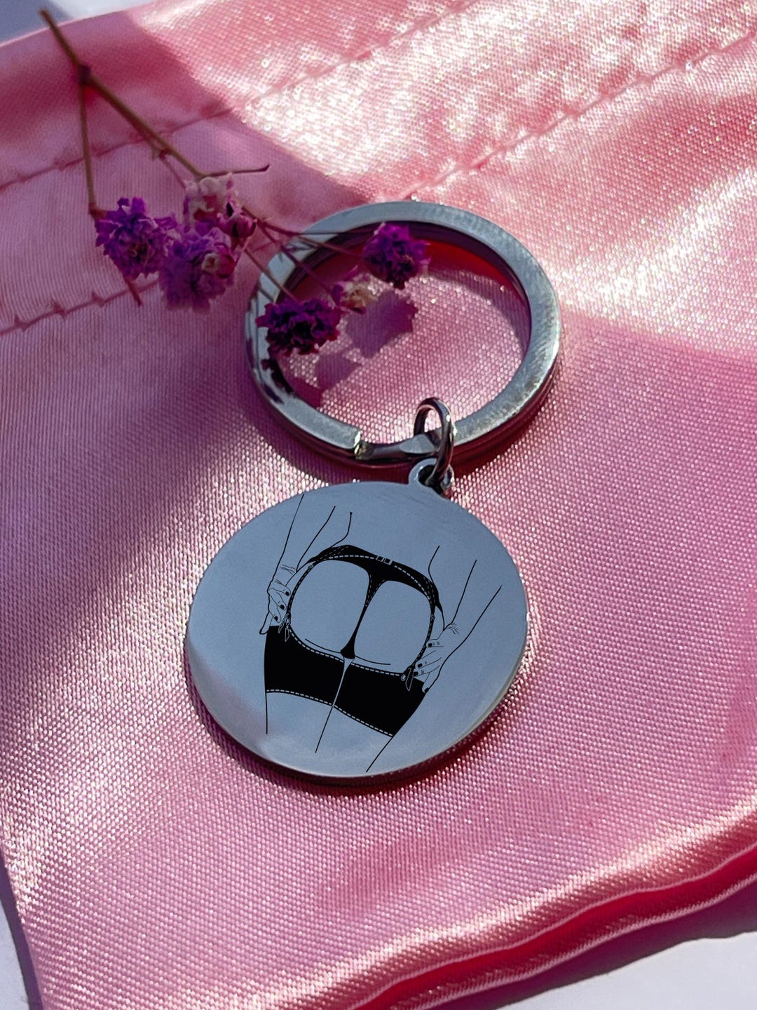 Spicy Keychain, Women Body Line Art Photo Key Ring, Sexy Key Chain ...