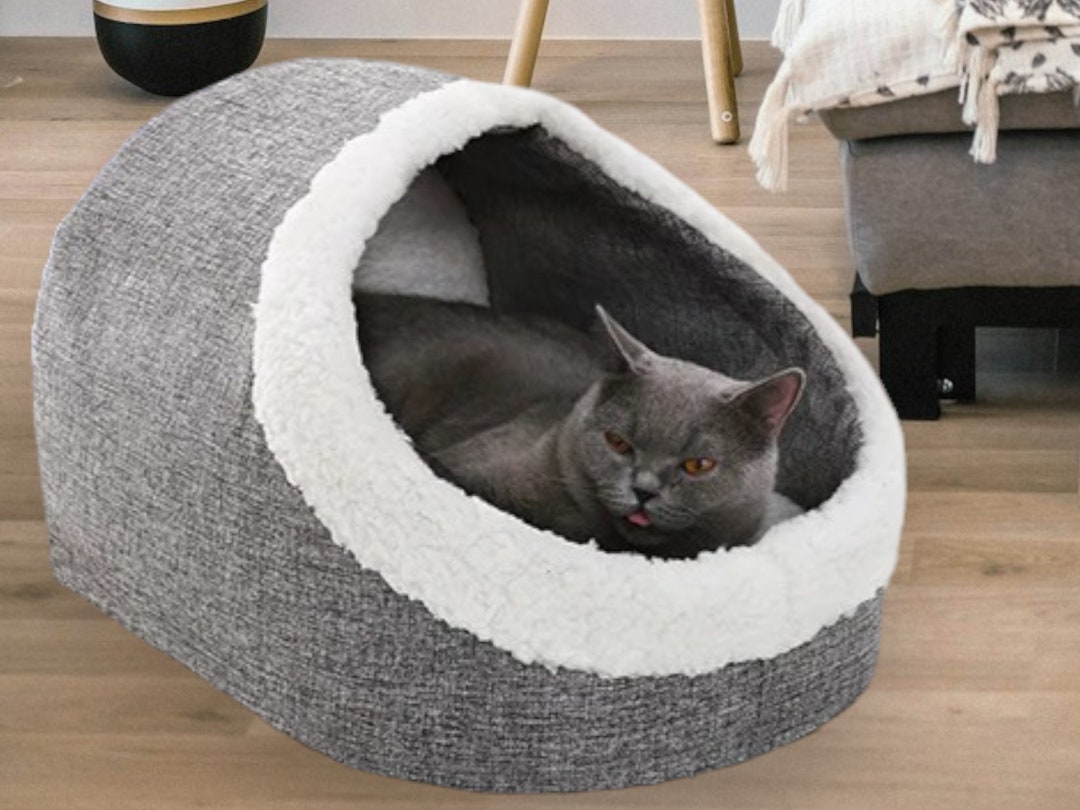 Pet Bed Giant Slipper Pet Caves and Cat Mat Cat Nest Funny Pet Beds ...