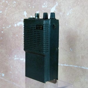 Vintage ICOM IC-2E Handheld Transceiver - Excellent Visual Condition ...