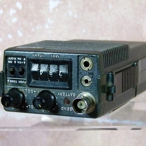 Vintage ICOM IC-2E Handheld Transceiver - Excellent Visual Condition ...
